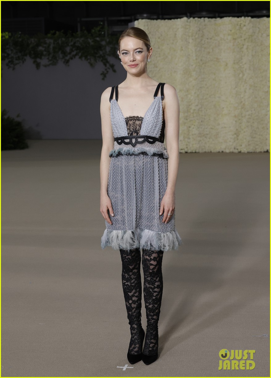 Jessica Chastain, Eddie Redmayne Meet Up With Former Co-Stars Emma ...