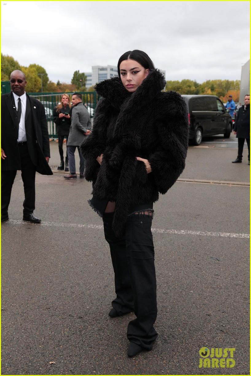 Kanye West Brings His Kids to Balenciaga Fashion Show, Walks Muddy ...