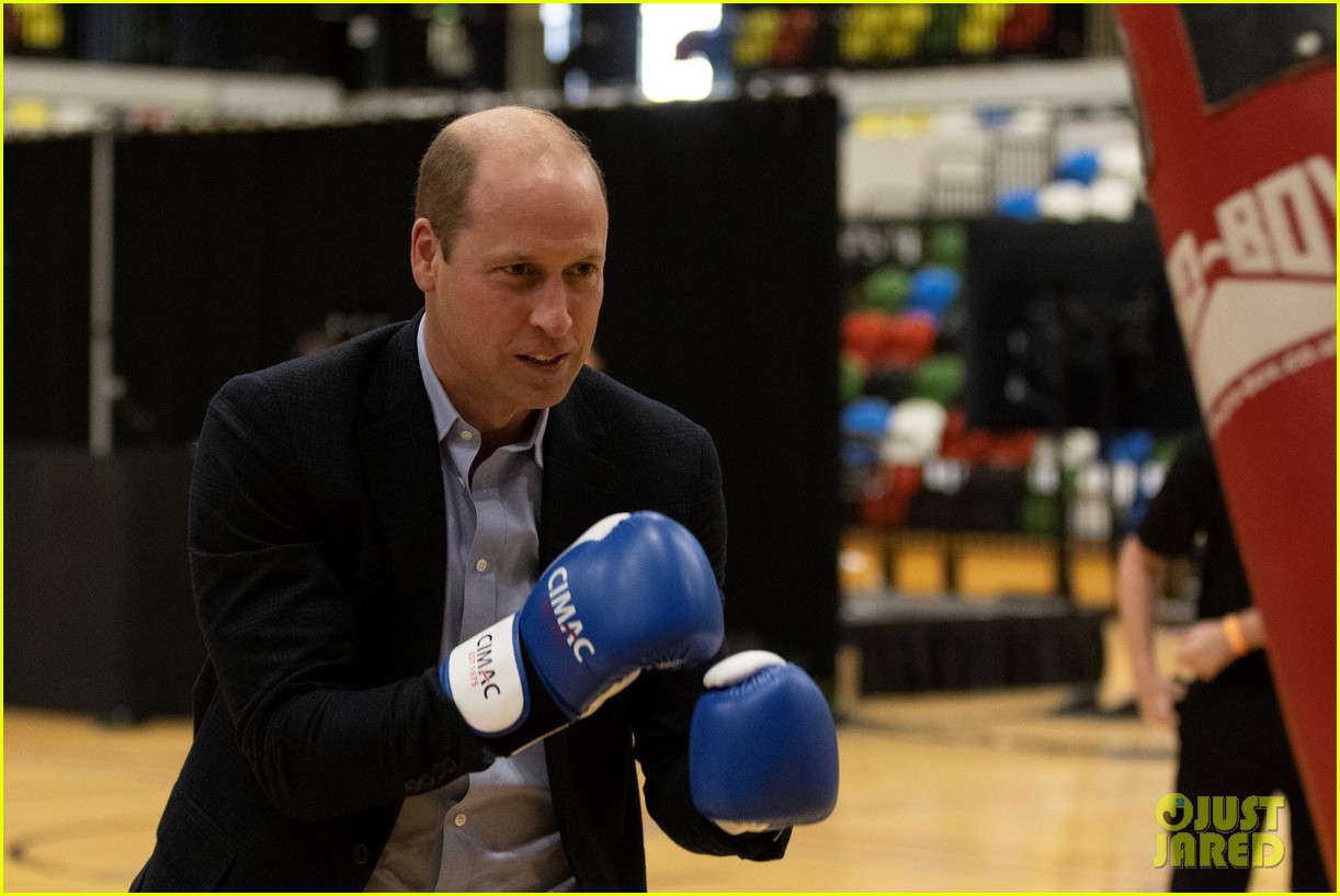 Kate Middleton & Prince William Suit Up for Sporty Coach Core ...