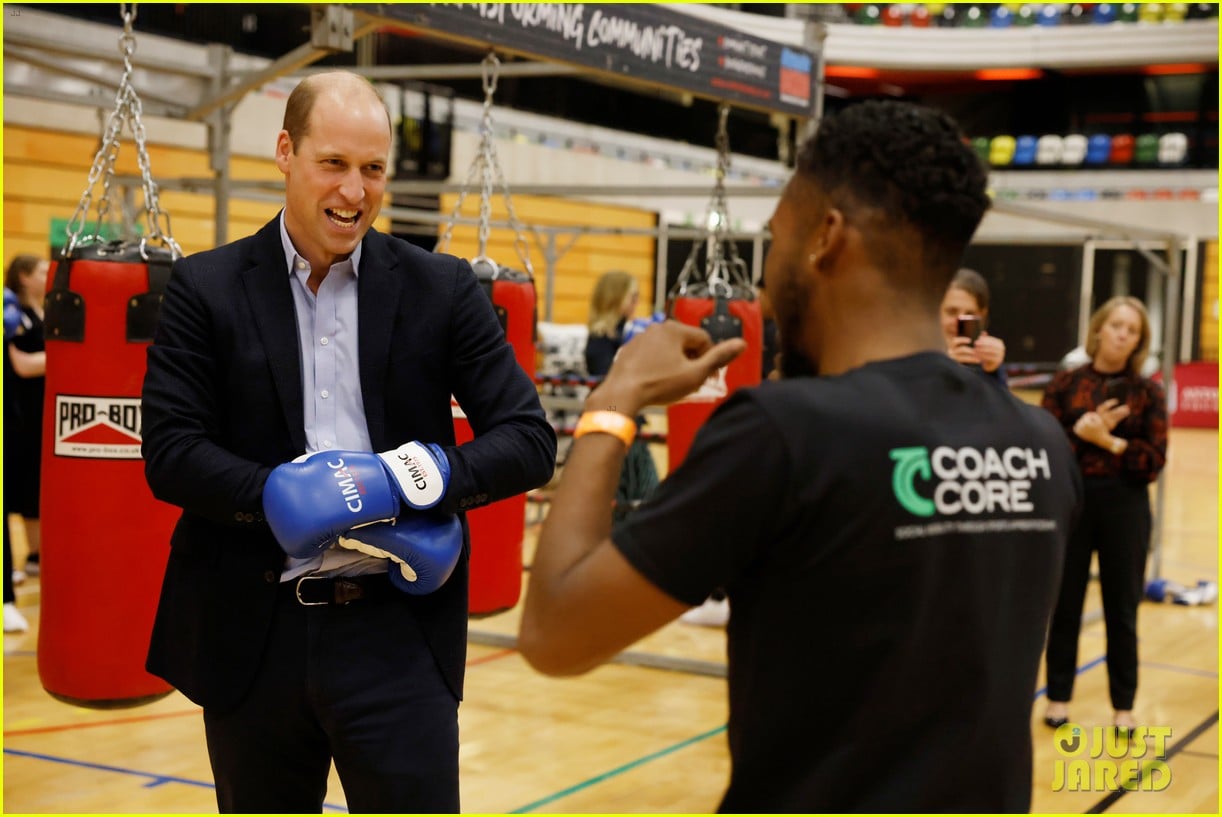 Kate Middleton & Prince William Suit Up for Sporty Coach Core ...
