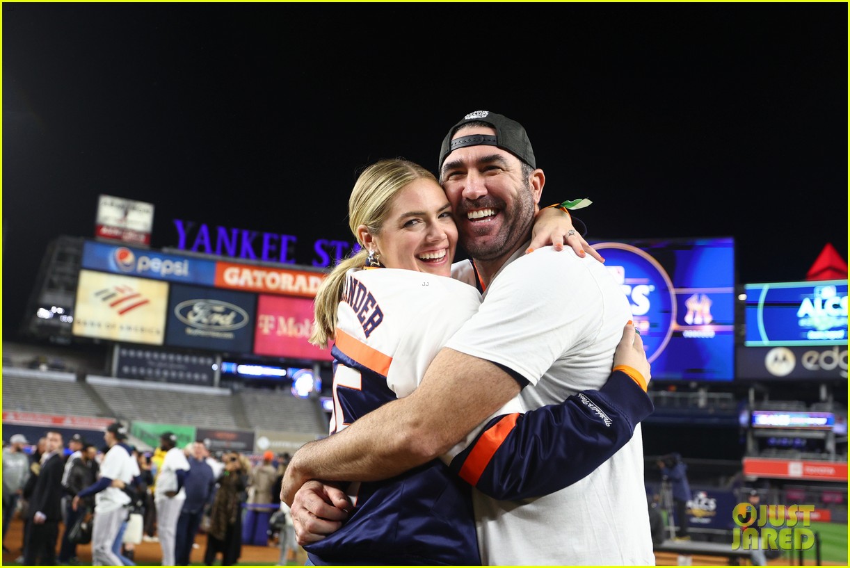 Kate Upton Celebrates Husband Justin Verlander & Houston Astros Heading ...
