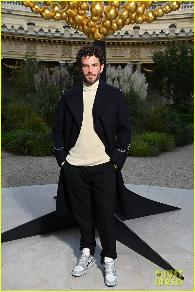 Dan Levy Recruits Luke Evans, Ruth Negga & More For 'Good Grief ...