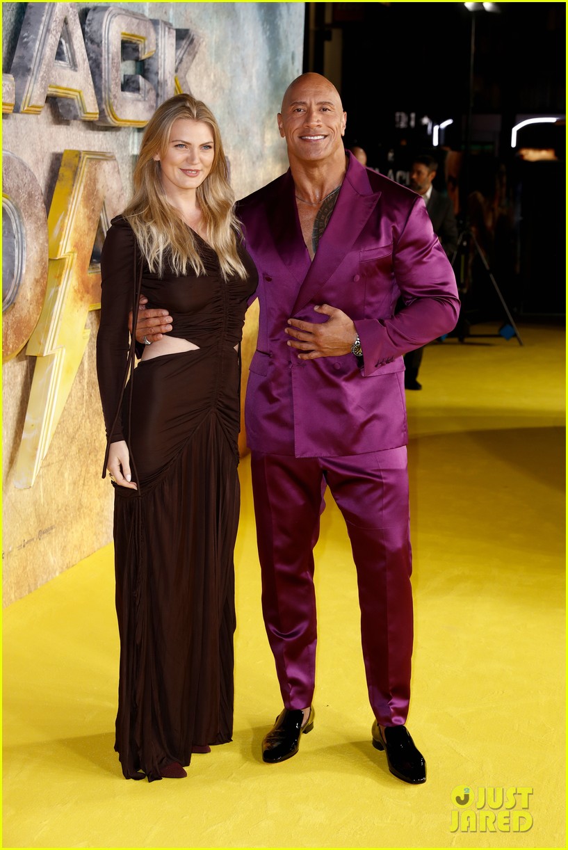 Daniel Craig's Daughter Ella Loudon Makes Rare Red Carpet Appearance at ...