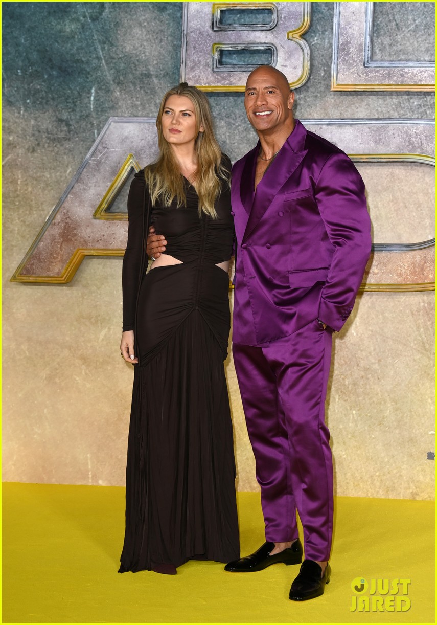 Daniel Craig's Daughter Ella Loudon Makes Rare Red Carpet Appearance at ...