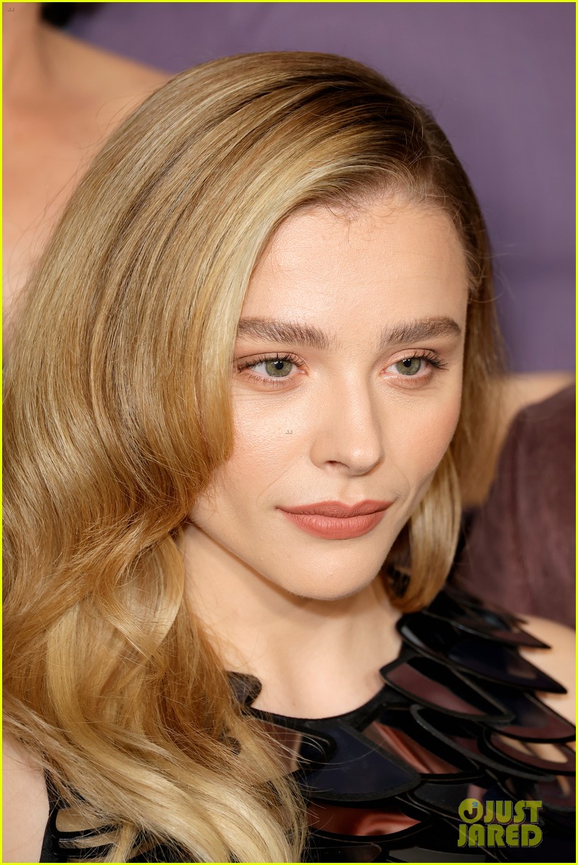 Chloe Moretz Joins 'Peripheral' Co-Stars at Their Premiere! : Photo ...