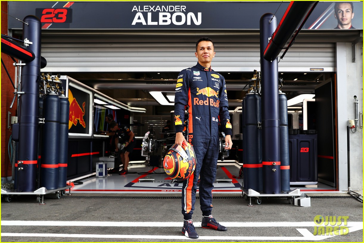 Formula One Racer Alex Albon Reveals How Netflix's 'Drive To Survive ...