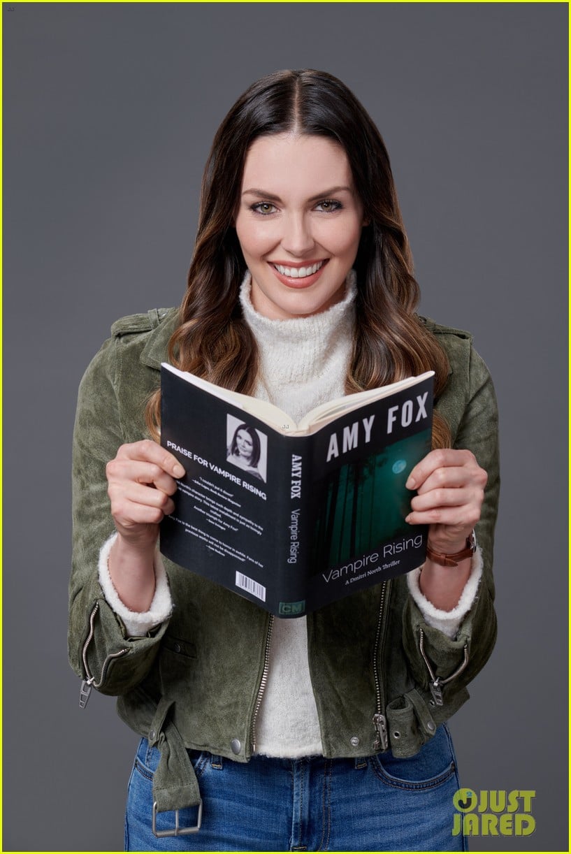 Hallmark's New 'Pumpkin Everything' Movie Celebrates All Things Fall ...