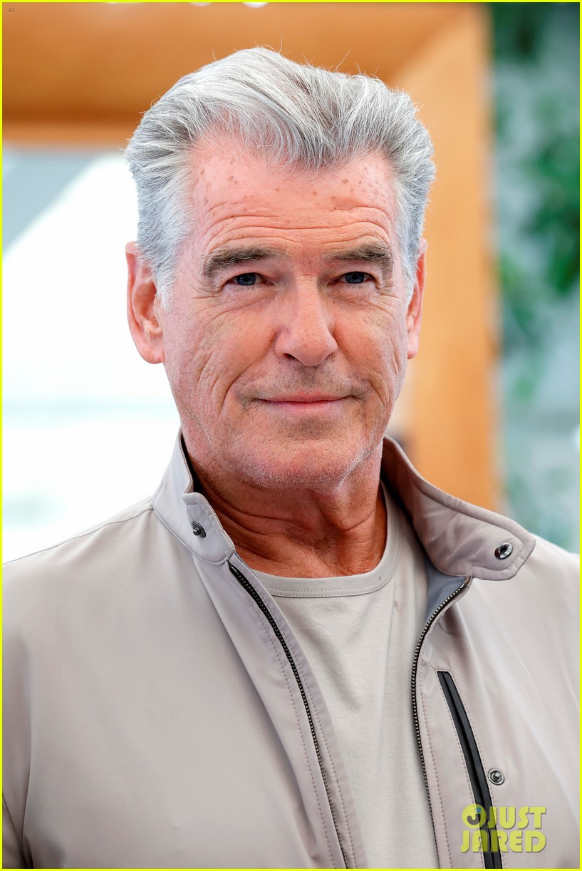 Dwayne Johnson & His 'Black Adam' Co-Stars Step Out to Promote DC Film ...