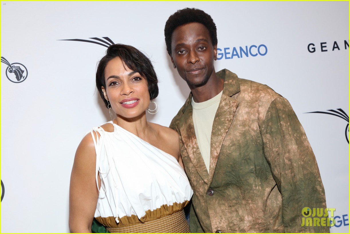 Rosario Dawson & New Boyfriend Nnamdi Okafor Couple Up at GEANCO ...