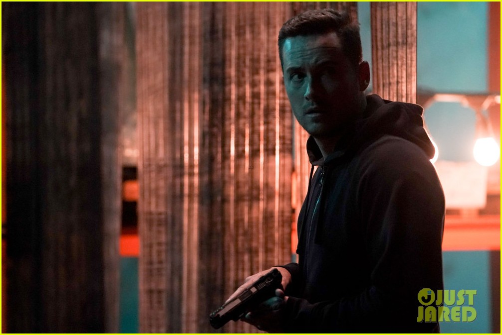 Here's How Jesse Lee Soffer's Jay Halstead Was Written Out of 'Chicago ...