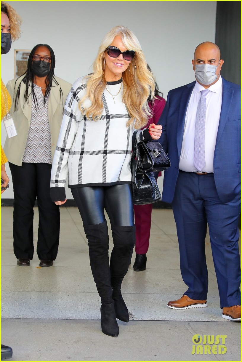 Lindsay Lohan & Little Sister Ali Go Pretty in Pastels While Leaving 'Drew Barrymore Show ...