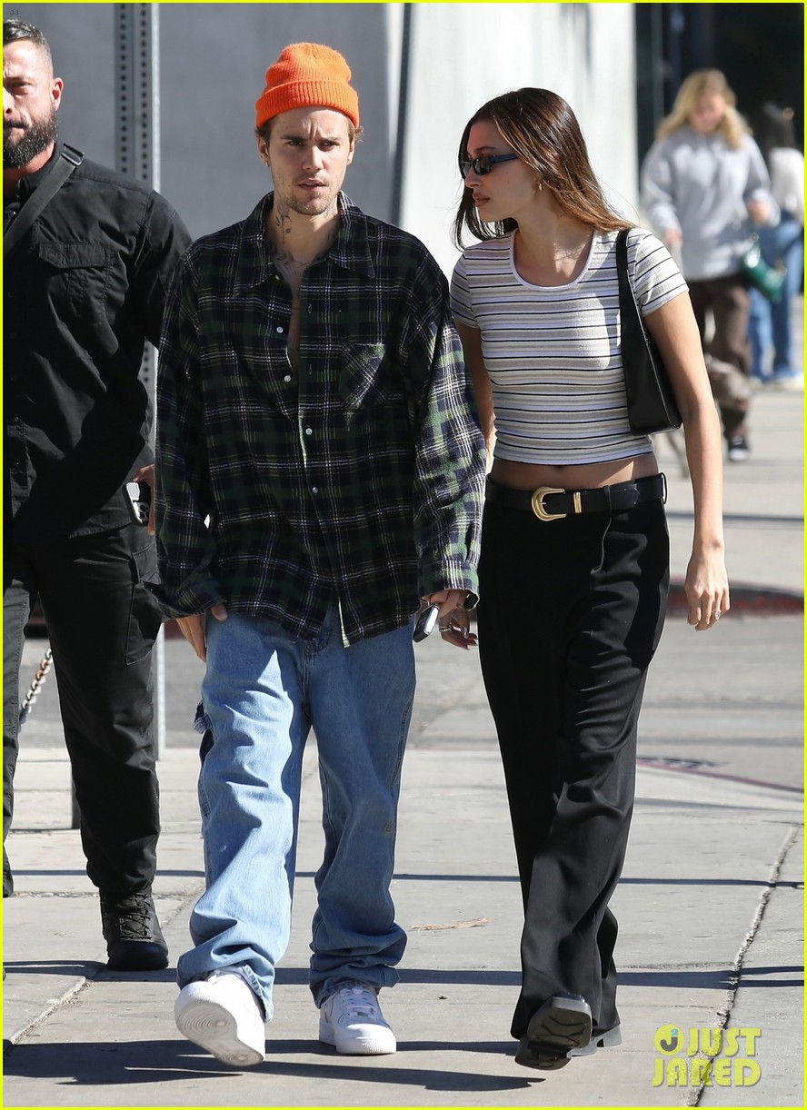 Justin Hailey Bieber Grab Lunch In Weho After Celebrating Her