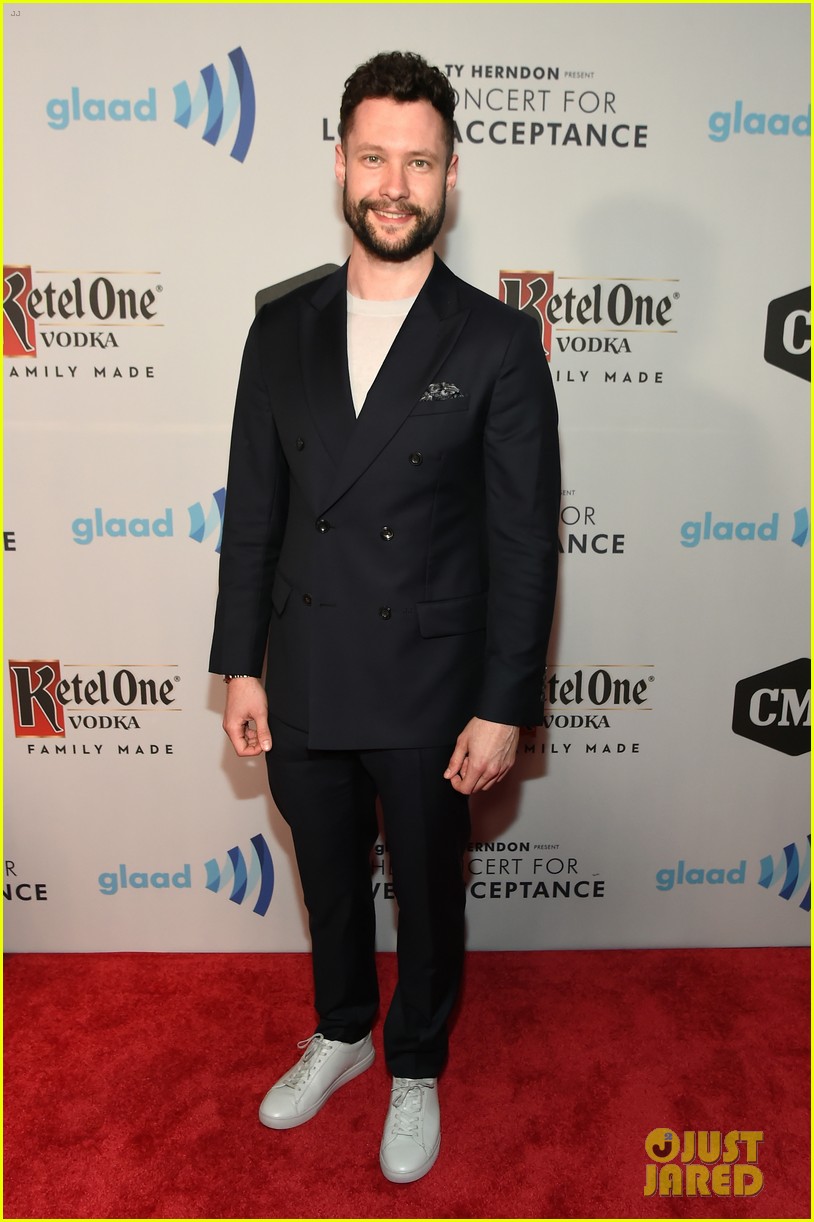 Calum Scott Tells Funny Story About a Tinder Date When His Song Was ...