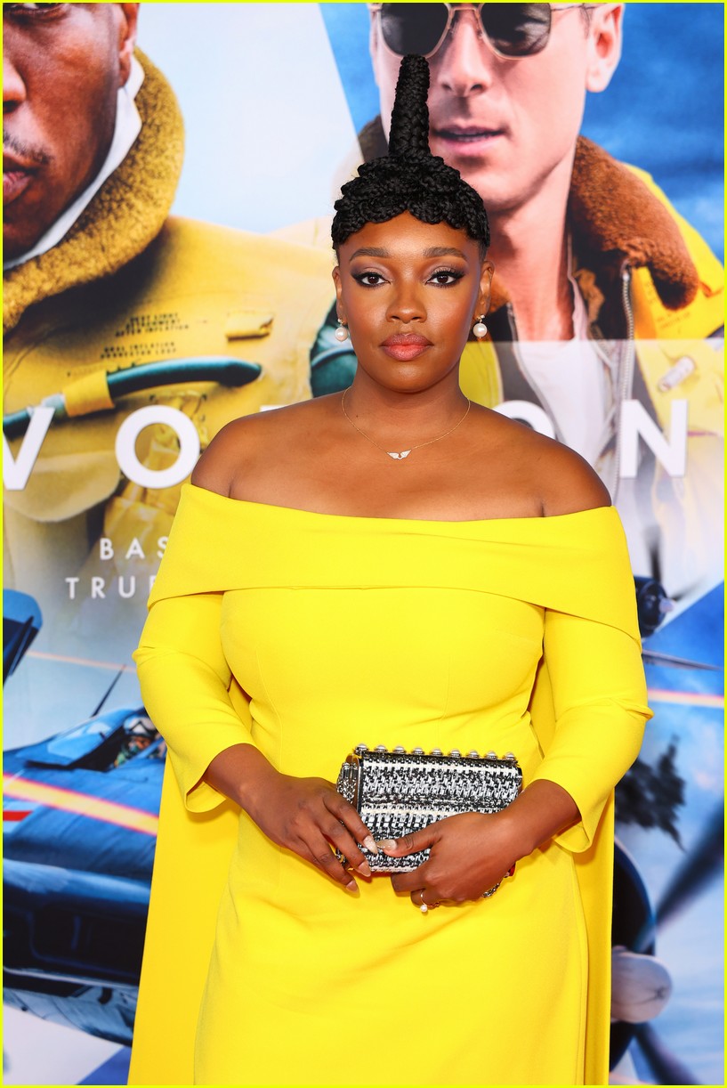 Michael B. Jordan Supports Jonathan Majors & Glen Powell at the ...