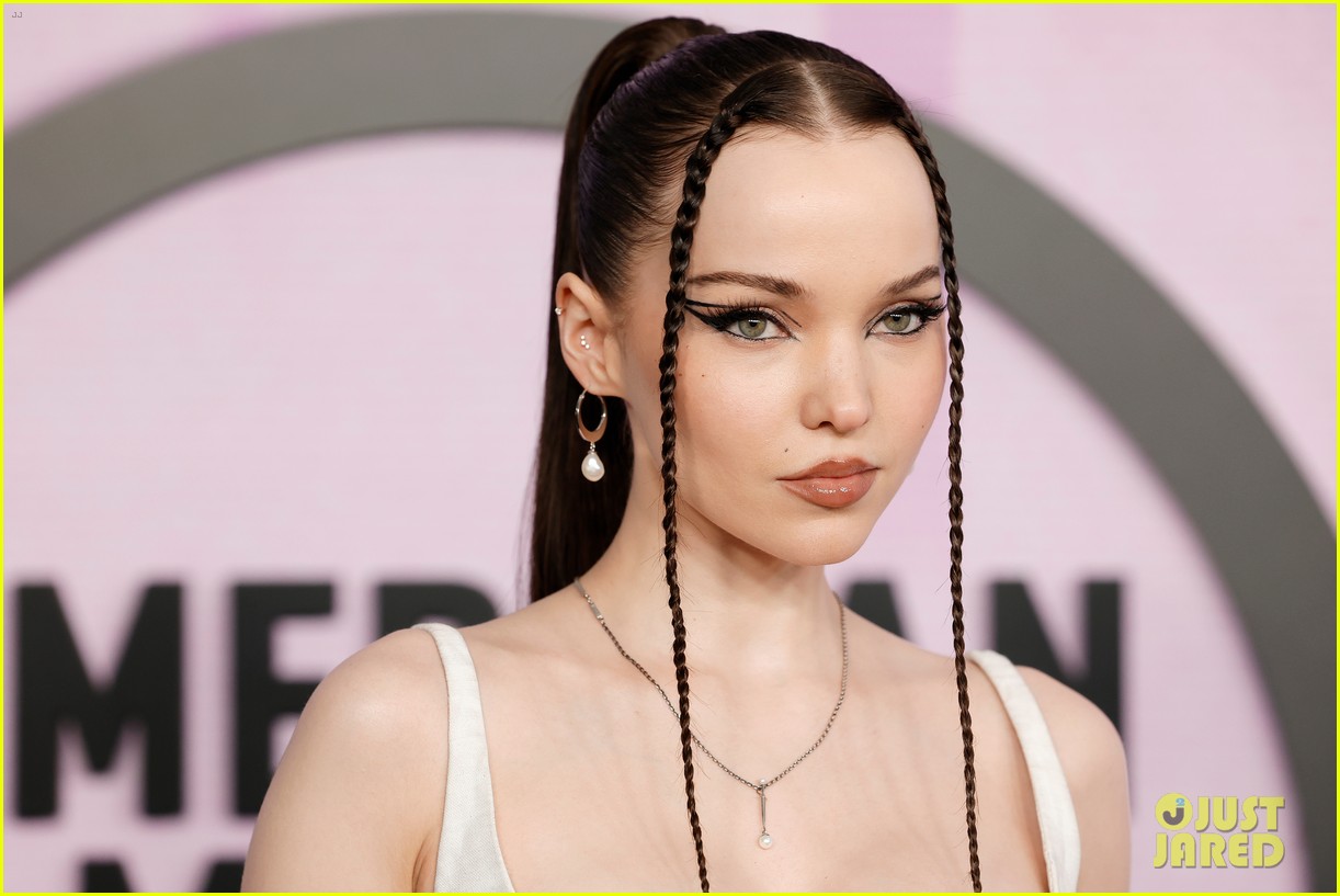 New Artist of the Year Nominee Dove Cameron Shows Off Her Nail Art at ...