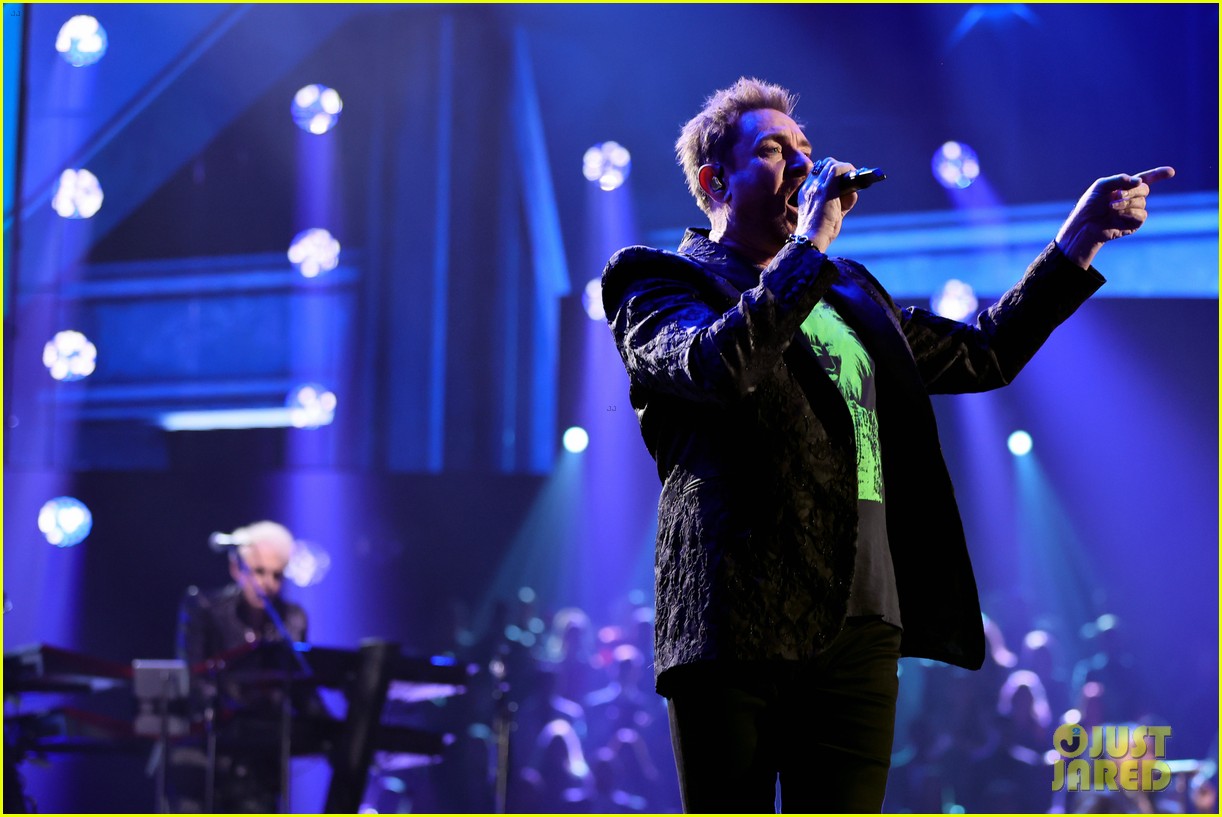 Duran Duran Reveal Andy Taylor's Cancer Diagnosis During Rock & Roll ...