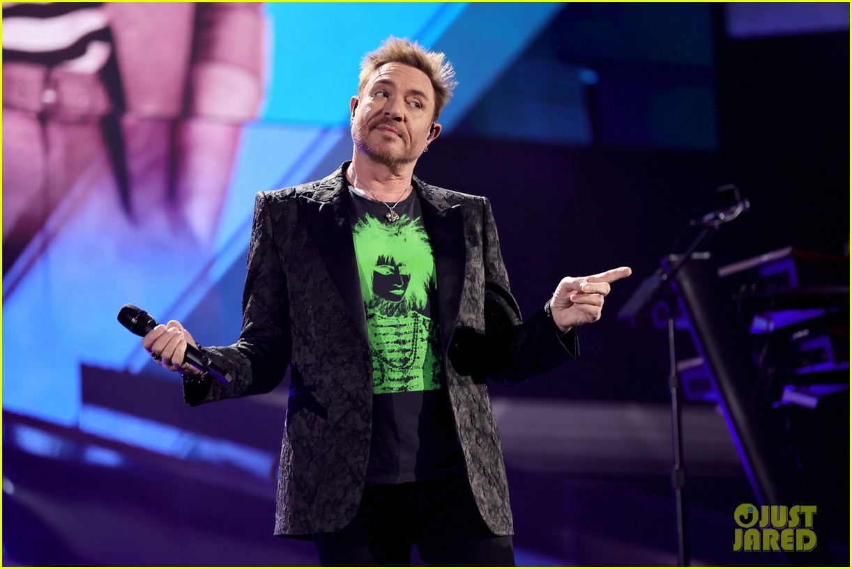 Duran Duran Reveal Andy Taylor's Cancer Diagnosis During Rock & Roll ...