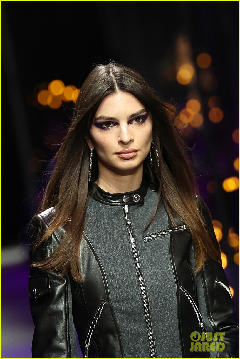 Pete Davidson & Emily Ratajkowski Have Thanksgiving Dinner Together ...