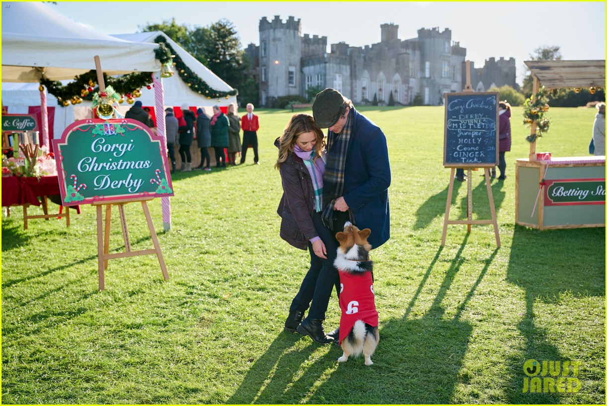 Hunter King Says She Cried Happy Tears While Working On Hallmark's 'A ...