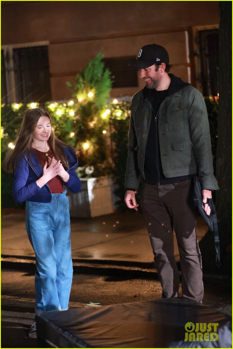 John Krasinski Takes Directing Duties Seriously While Filming New Ryan ...