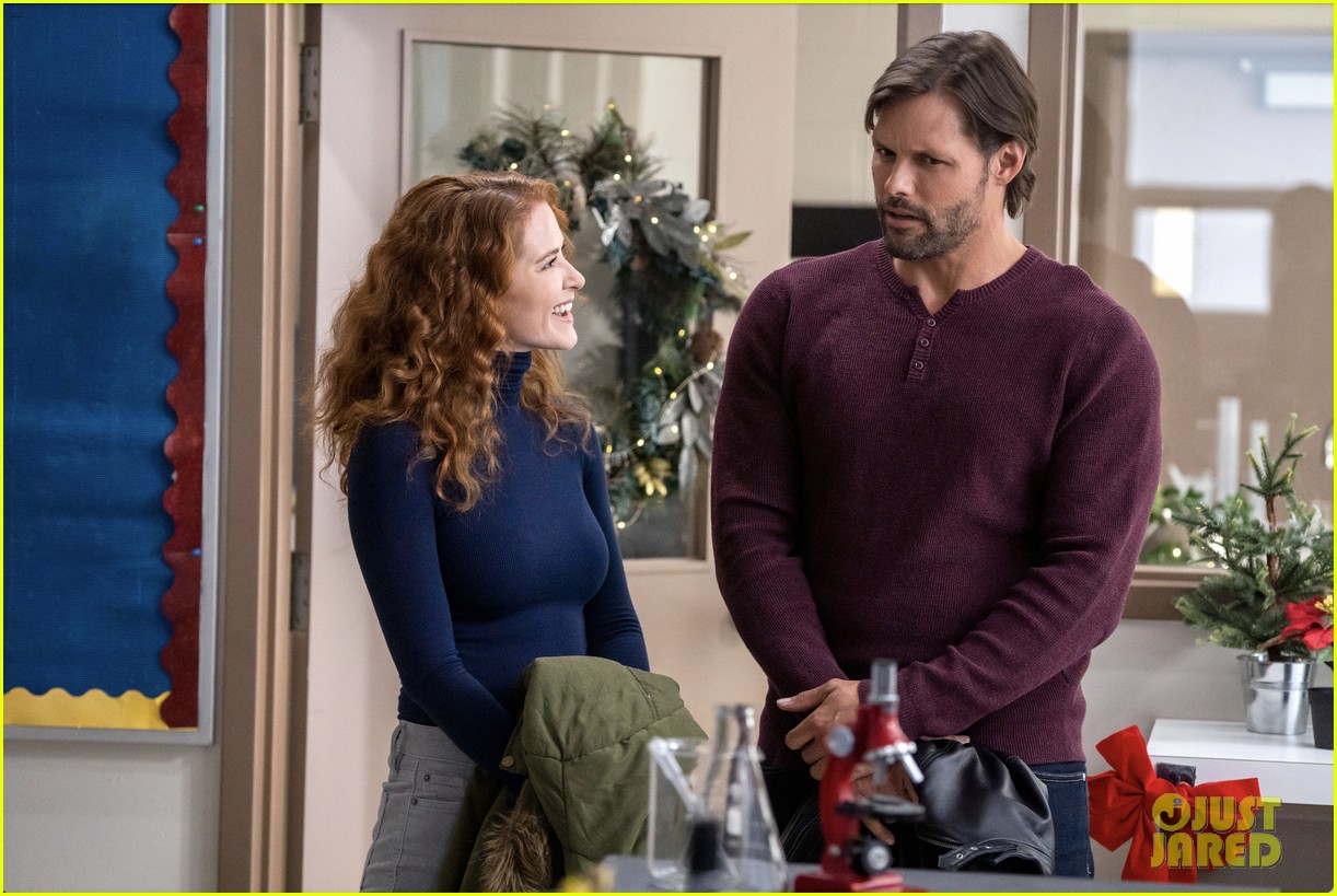 Justin Bruening Goes Shirtless For A Polar Bear Plunge With Sarah Drew ...