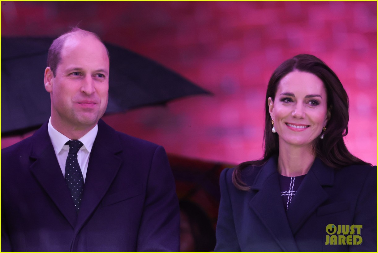 Prince William & Kate Middleton Arrive In Boston Ahead of Earthshot Prize Ceremony 2022: Photo ...