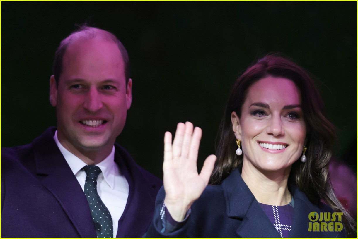 Prince William & Kate Middleton Arrive In Boston Ahead of Earthshot Prize Ceremony 2022: Photo ...