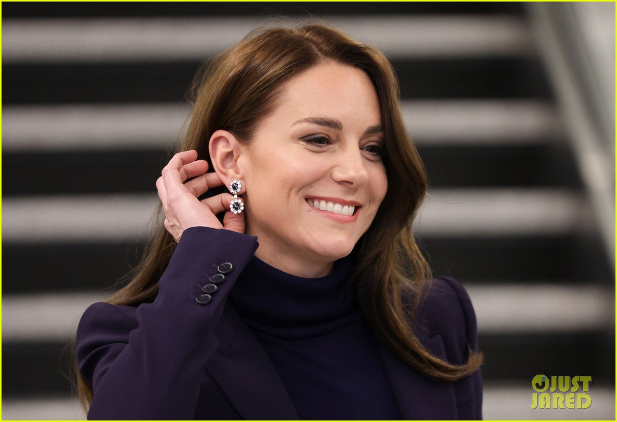 Prince William & Kate Middleton Arrive In Boston Ahead of Earthshot ...