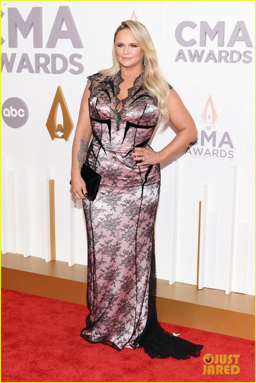 Miranda Lambert & Husband Brendan McLoughlin Make Picture Perfect ...