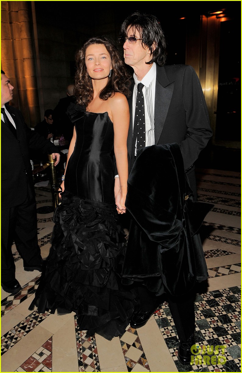 Paulina Porizkova Shares Emotional Details About Finding Her Ex Ric ...