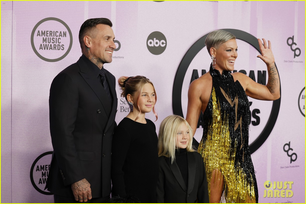 Pink Rules The Red Carpet with Husband Carey Hart & Their Two Kids at ...