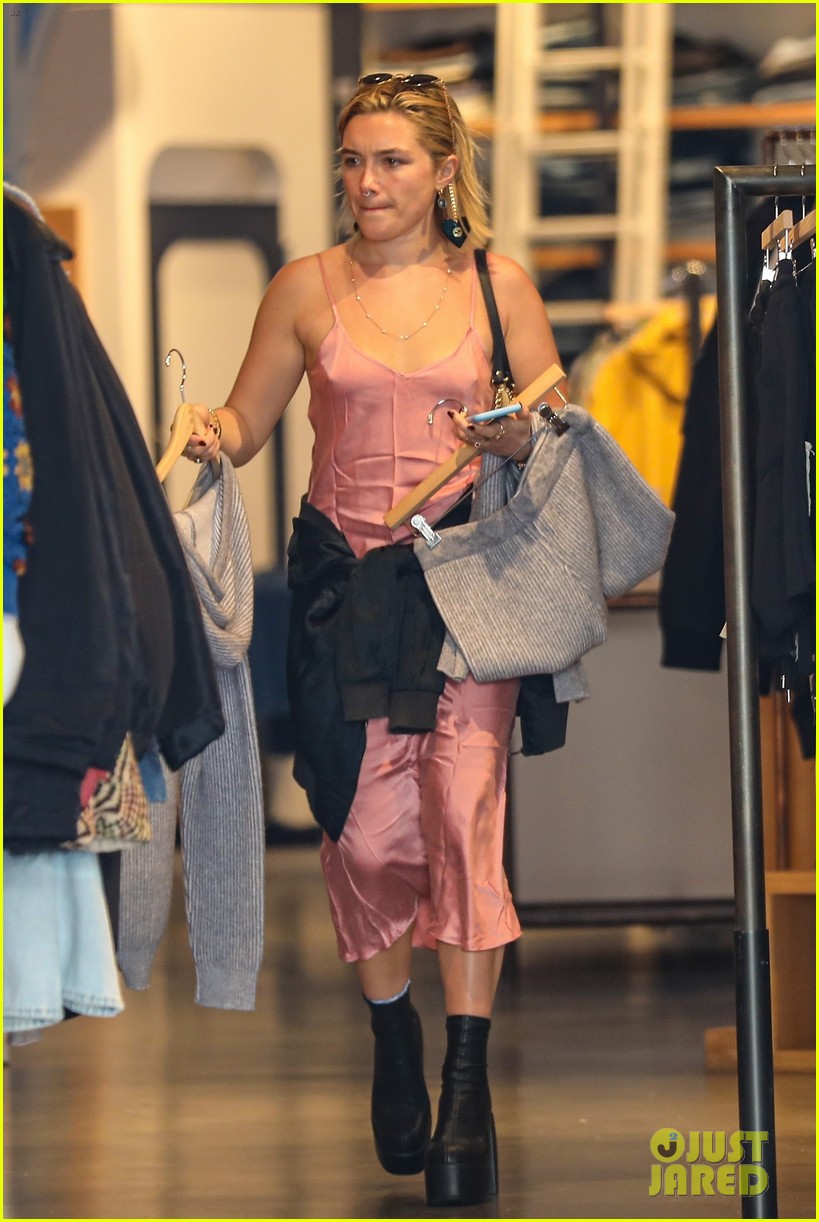 Florence Pugh Gets Some Holiday Shopping Done at Fred Segal in West ...