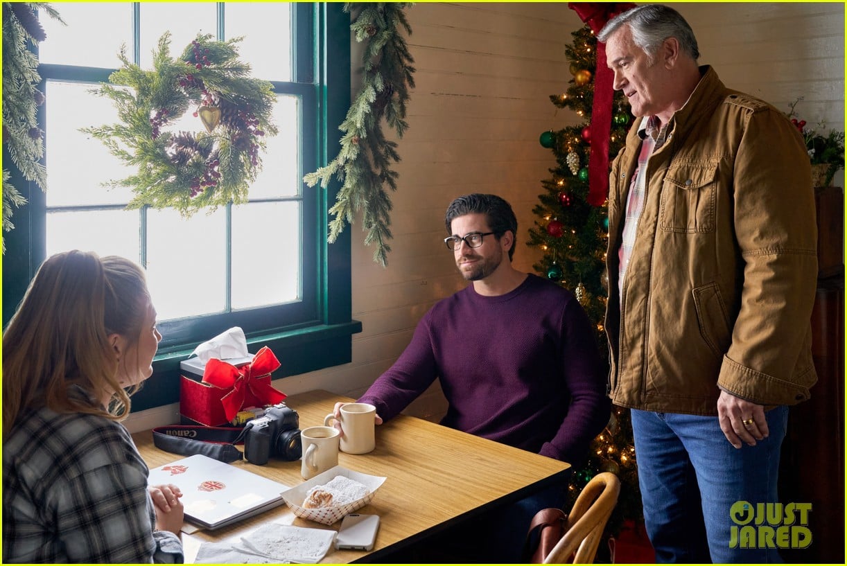 Jaicy Elliot Reunites With A Long Lost Father In Hallmark's 'My ...