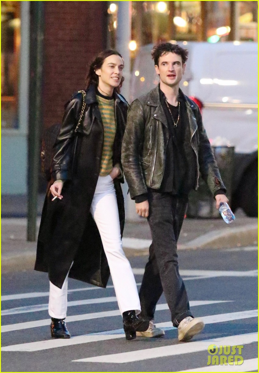 Tom Sturridge & Girlfriend Alexa Chung Keep Close During Day Out in NYC ...