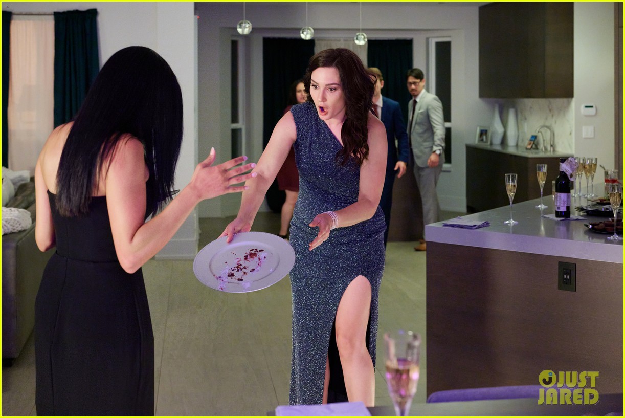 Kat Barrell Has To Choose Between Chandler Massey & Evan Roderick in ...