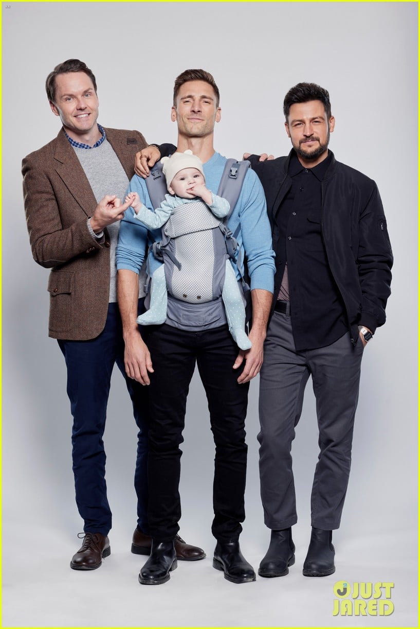 Andrew Walker, Tyler Hynes & Paul Campbell Attempt To Take Care of a ...