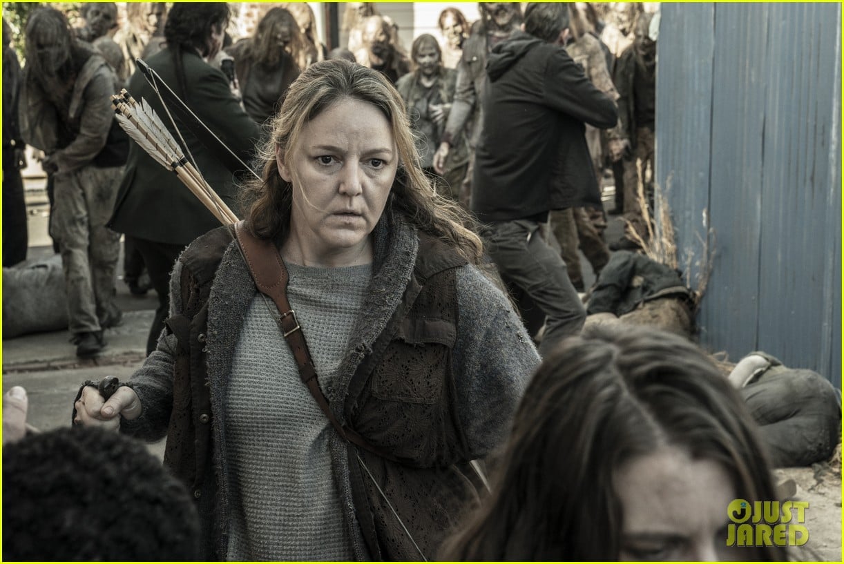 'The Walking Dead' Series Finale: Showrunner Explains Why [Spoiler] Returns, Why [Spoiler] Dies ...