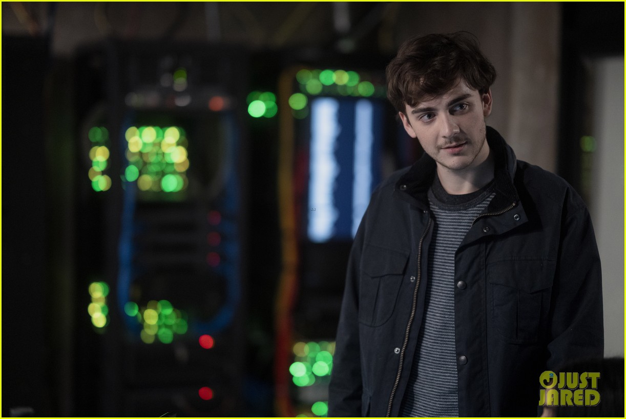 Manifest's New Cal, Ty Doran, Talks About Taking Over The Role & More ...