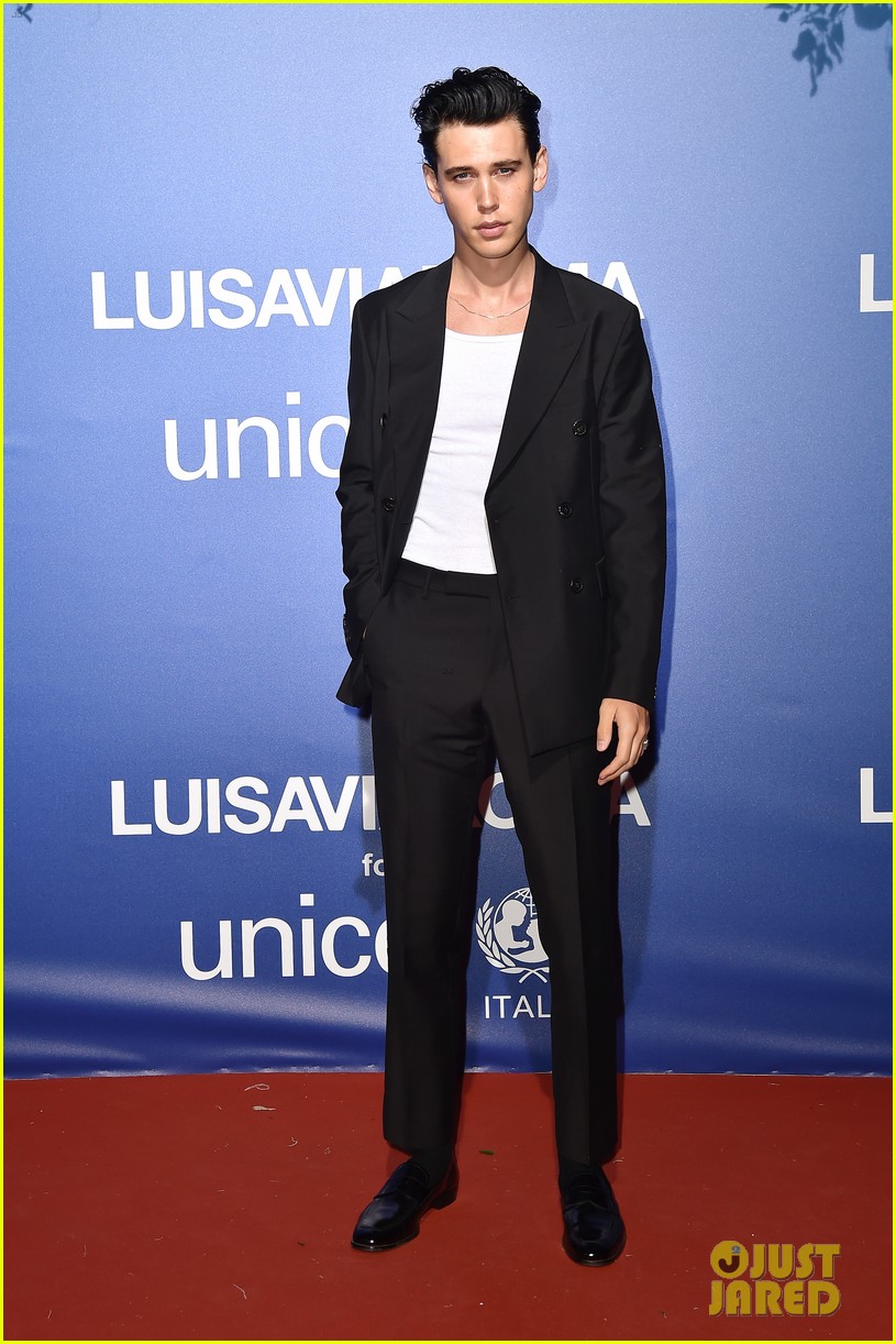 Austin Butler Reveals Who He Consulted Before Accepting 'Saturday Night ...