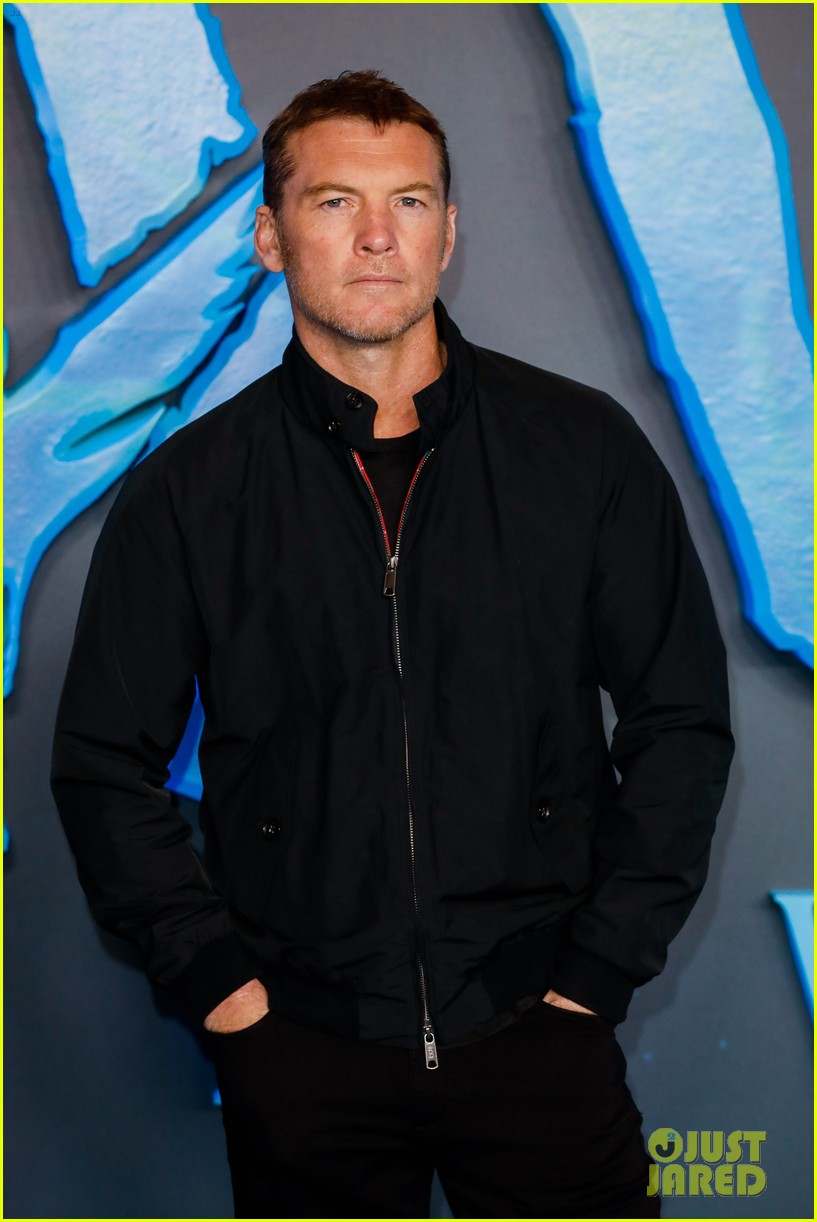 James Cameron Jokes About When You Can Go To The Bathroom When Watching ...