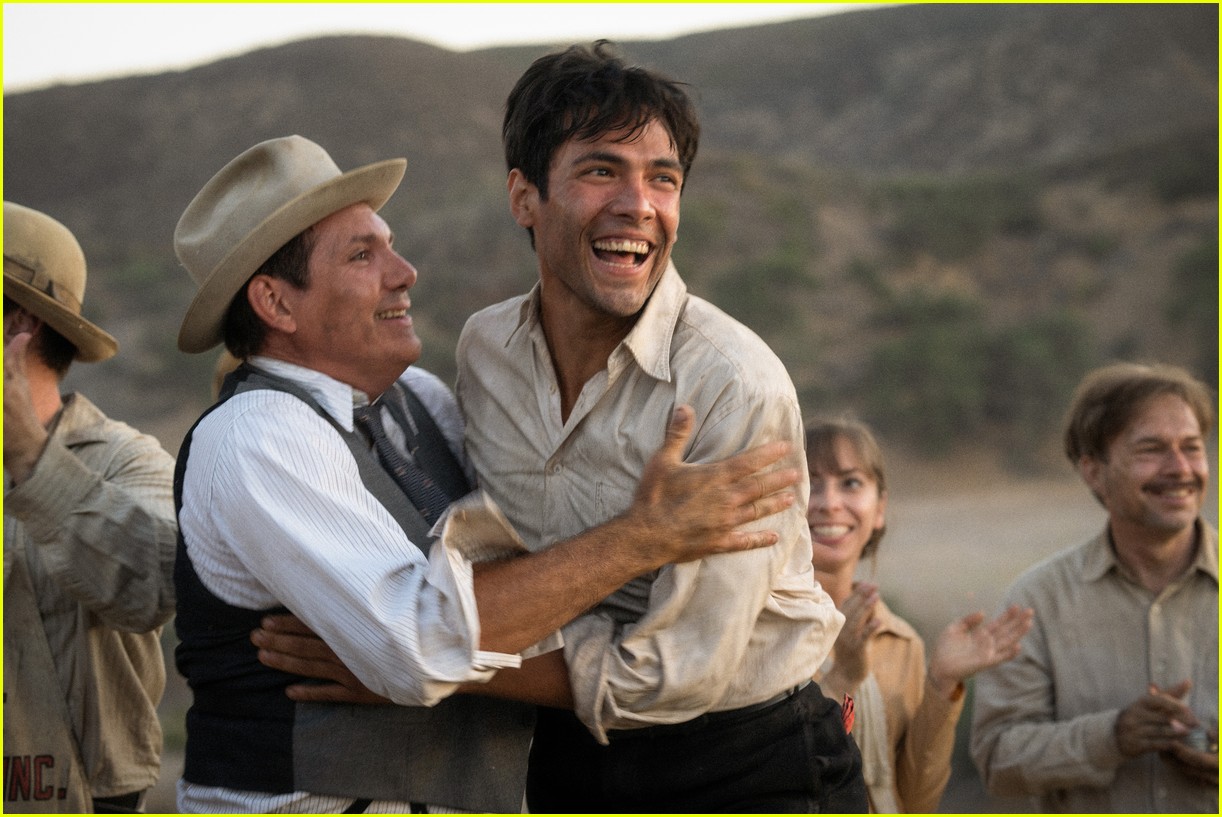 Is There a 'Babylon' End Credits Scene? Details Revealed!: Photo ...