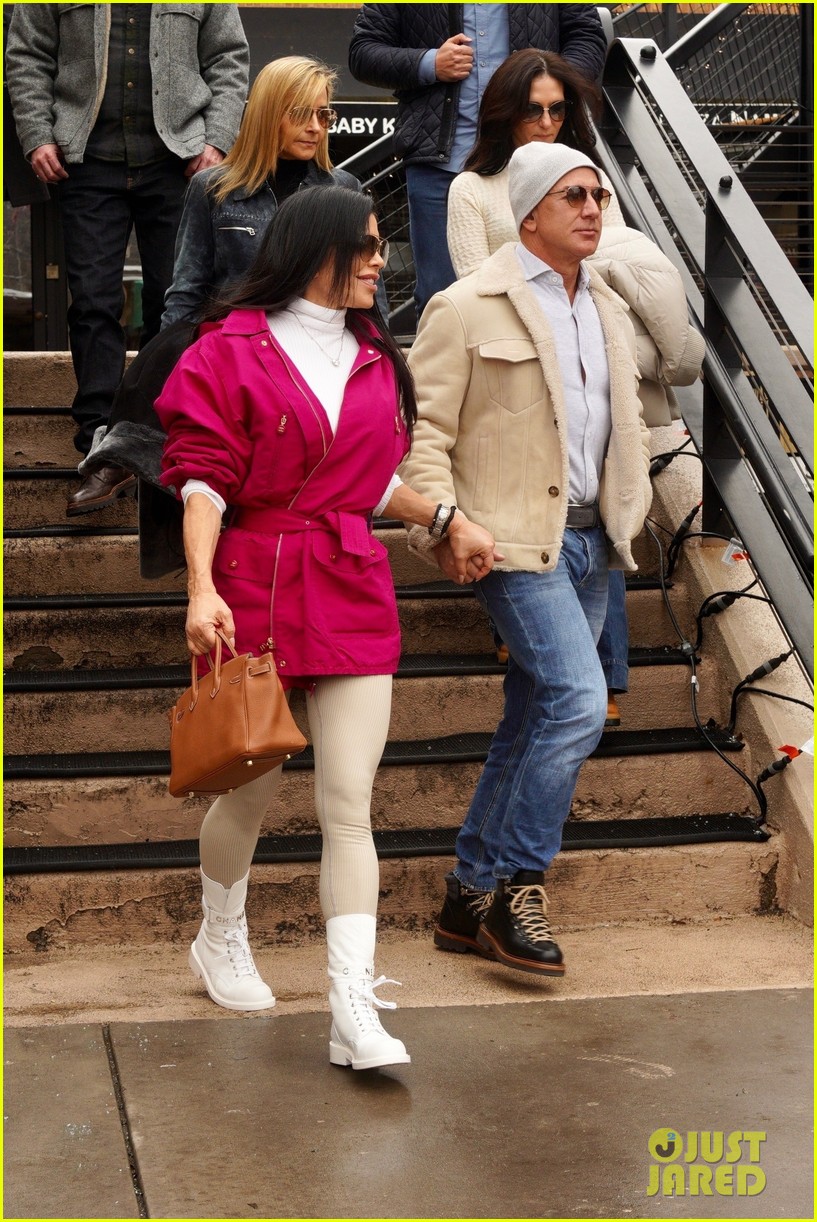 Amazon's Jeff Bezos Spotted Doing Some Luxury Shopping with Girlfriend ...