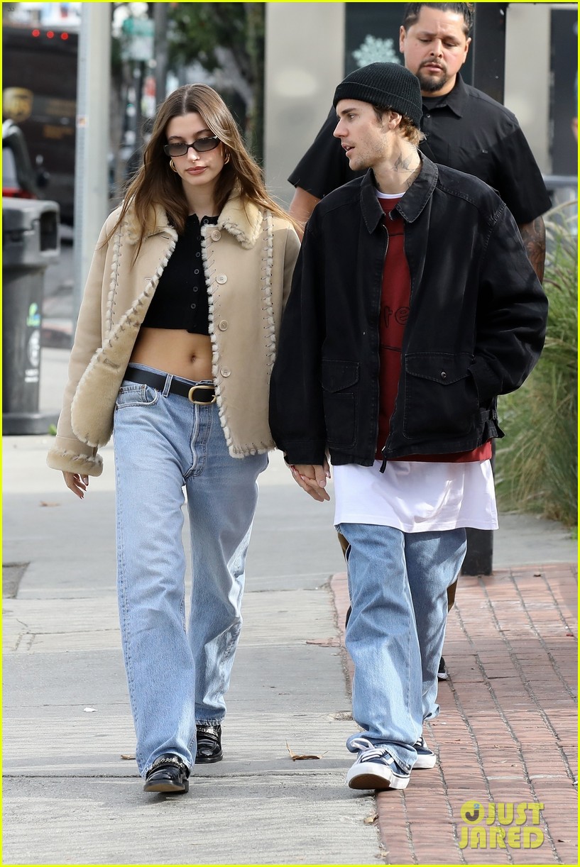 Hailey Justin Bieber Cozy Up During Shopping Trip In West Hollywood