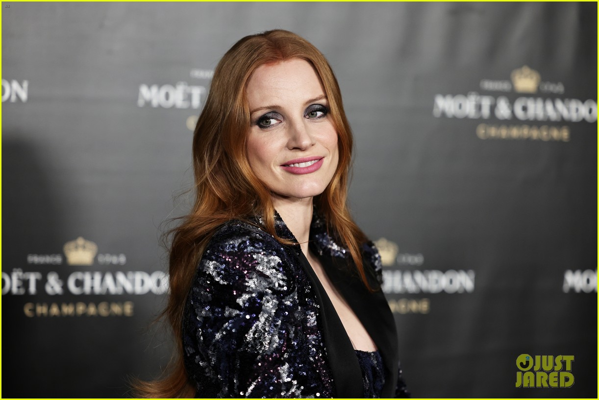 Jessica Chastain Kicks Off The Holidays With Michaela Coel & Sienna ...