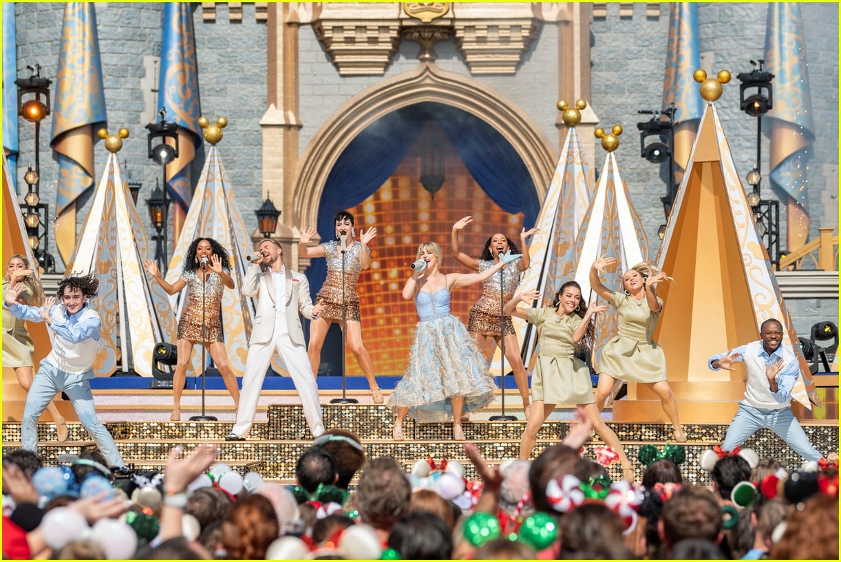 ABC's Disney Magical Christmas Day Parade 2022 - Full Performers ...