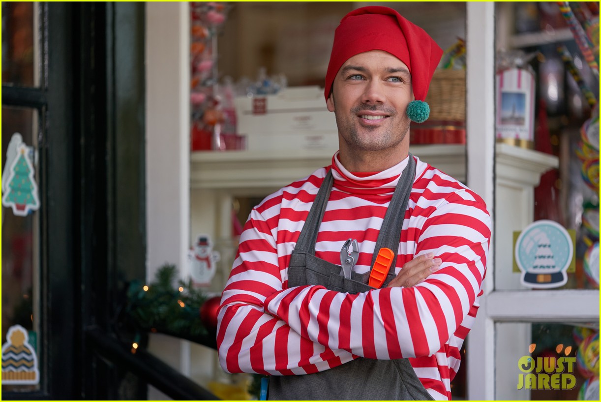 Ryan Paevey & Brooke D'Orsay Live The Storybook Christmas Experience in ...