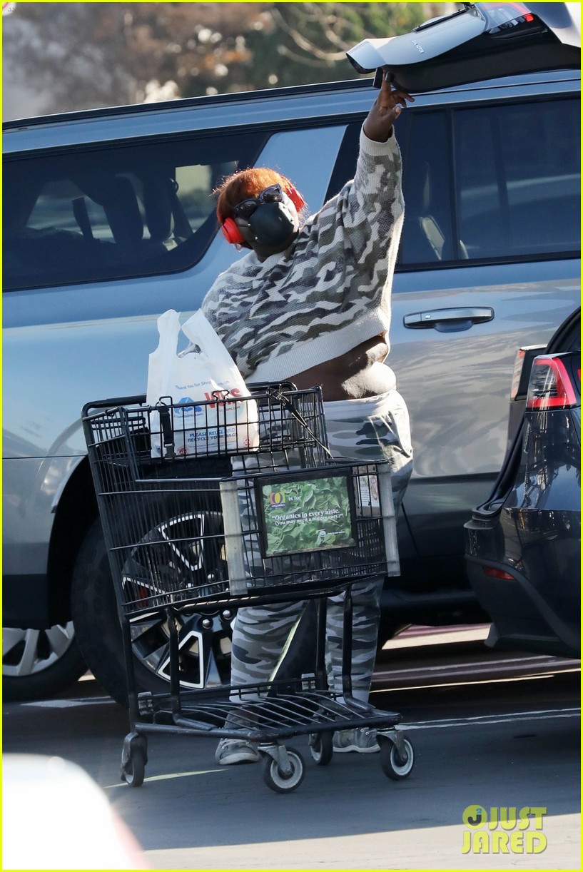 Gabourey Sidibe & Husband Brandon Frankel Run Errands After Confirming ...
