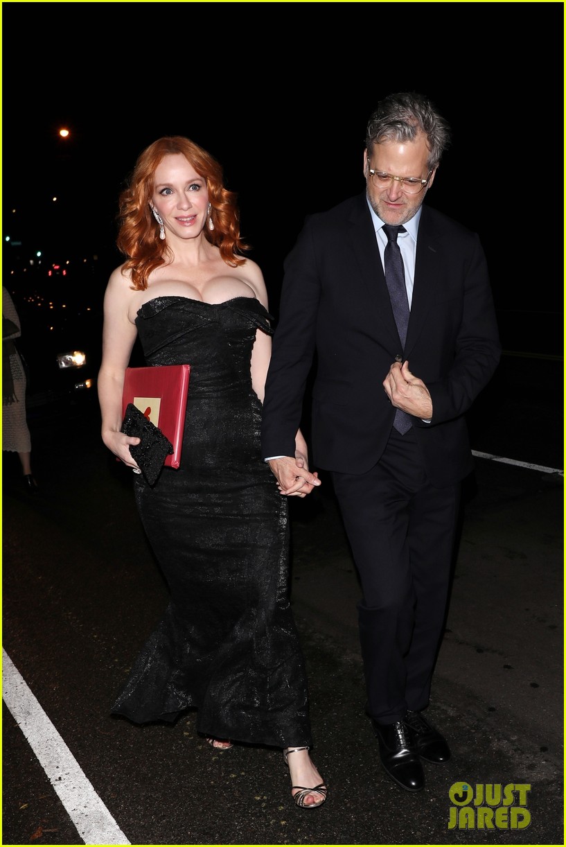 Christina Hendricks Kicks Off the Holiday Season at Jennifer Klein's ...