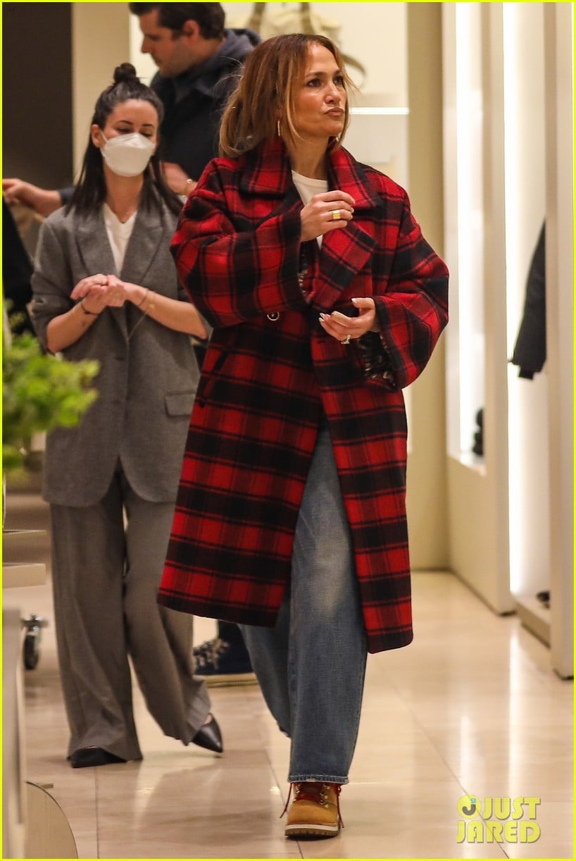 Jennifer Lopez Keeps Warm in Plaid Jacket While Shopping in Beverly ...