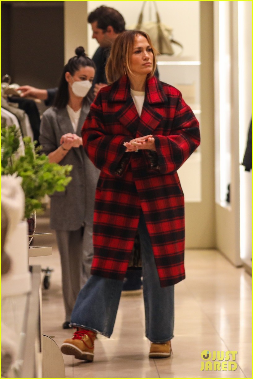 Jennifer Lopez Keeps Warm in Plaid Jacket While Shopping in Beverly ...